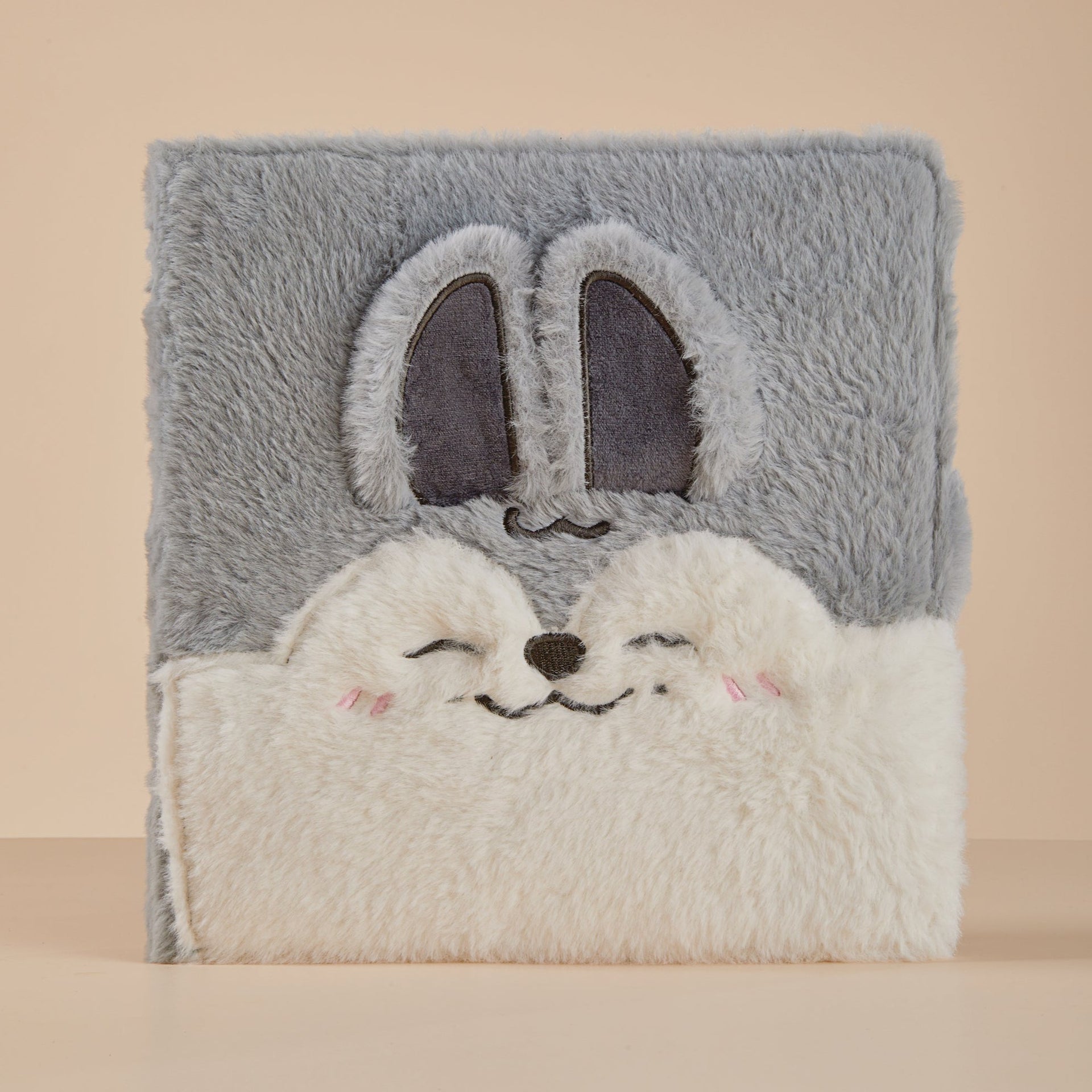 WOLF CHAN PLUSH BINDER - A5 – Mandu Deco